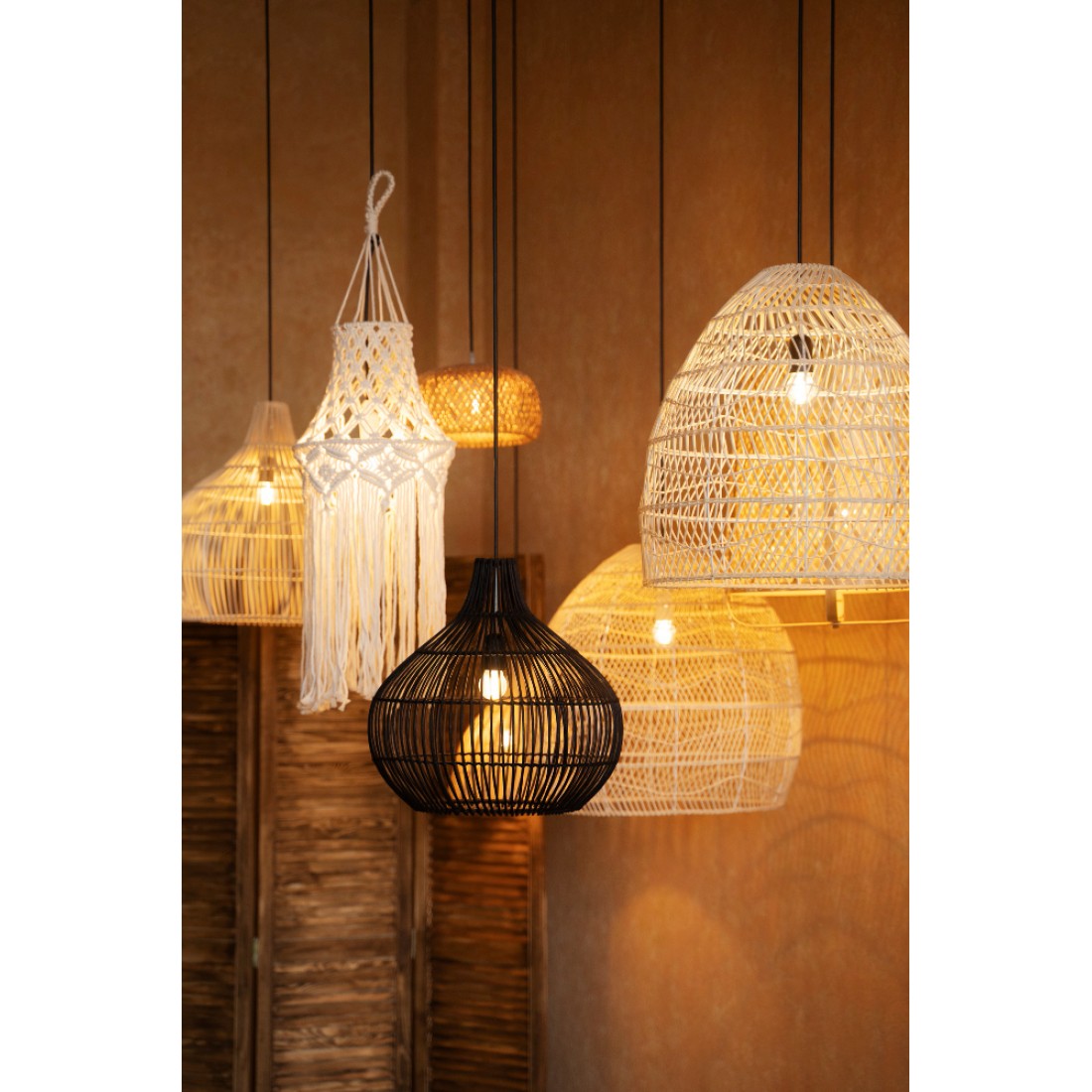Perfect Hanging Lamp for Your Wooden Decor.Different Styles of Wooden ...